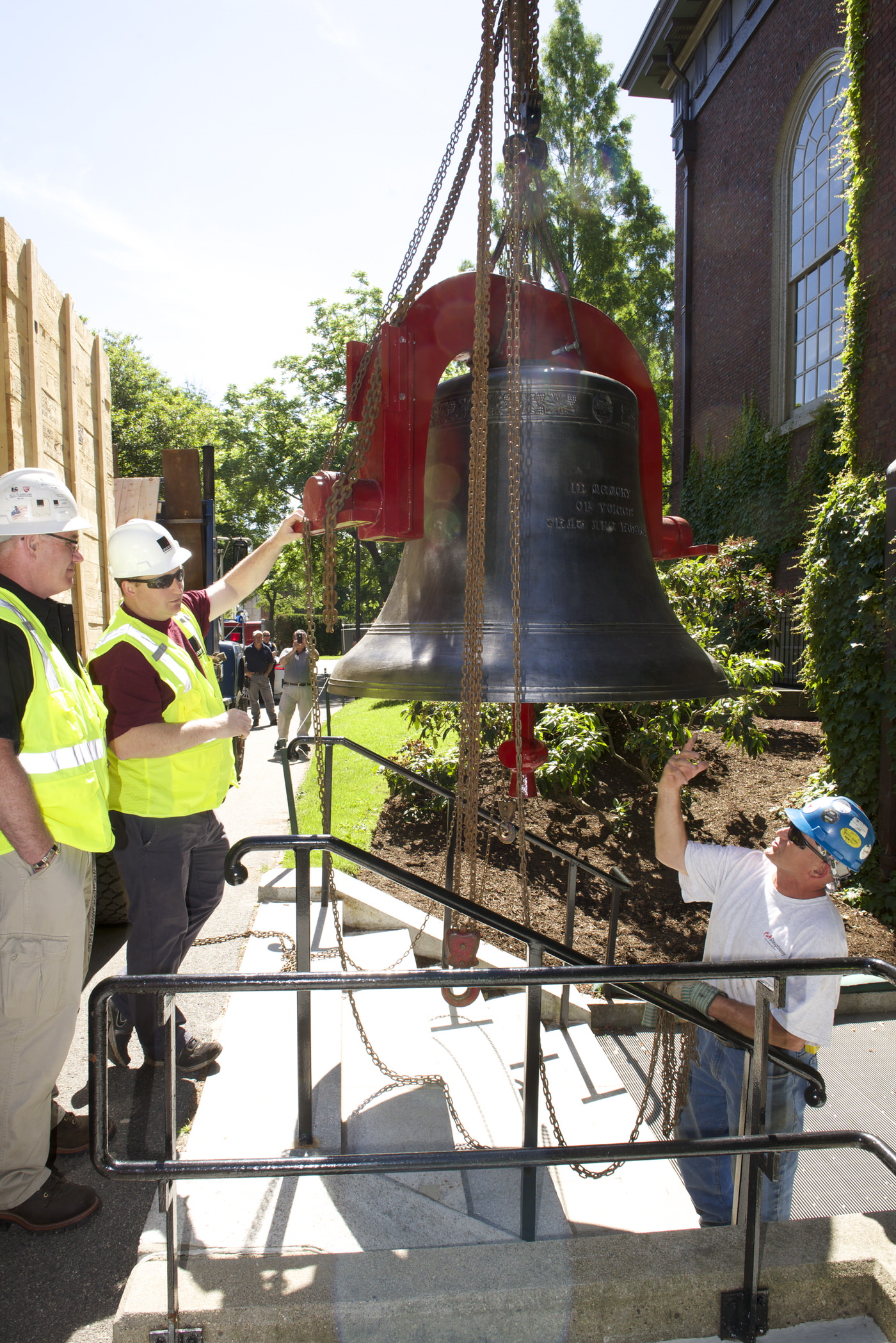 Harvard’s Memorial Church gets new bell | Harvard Magazine