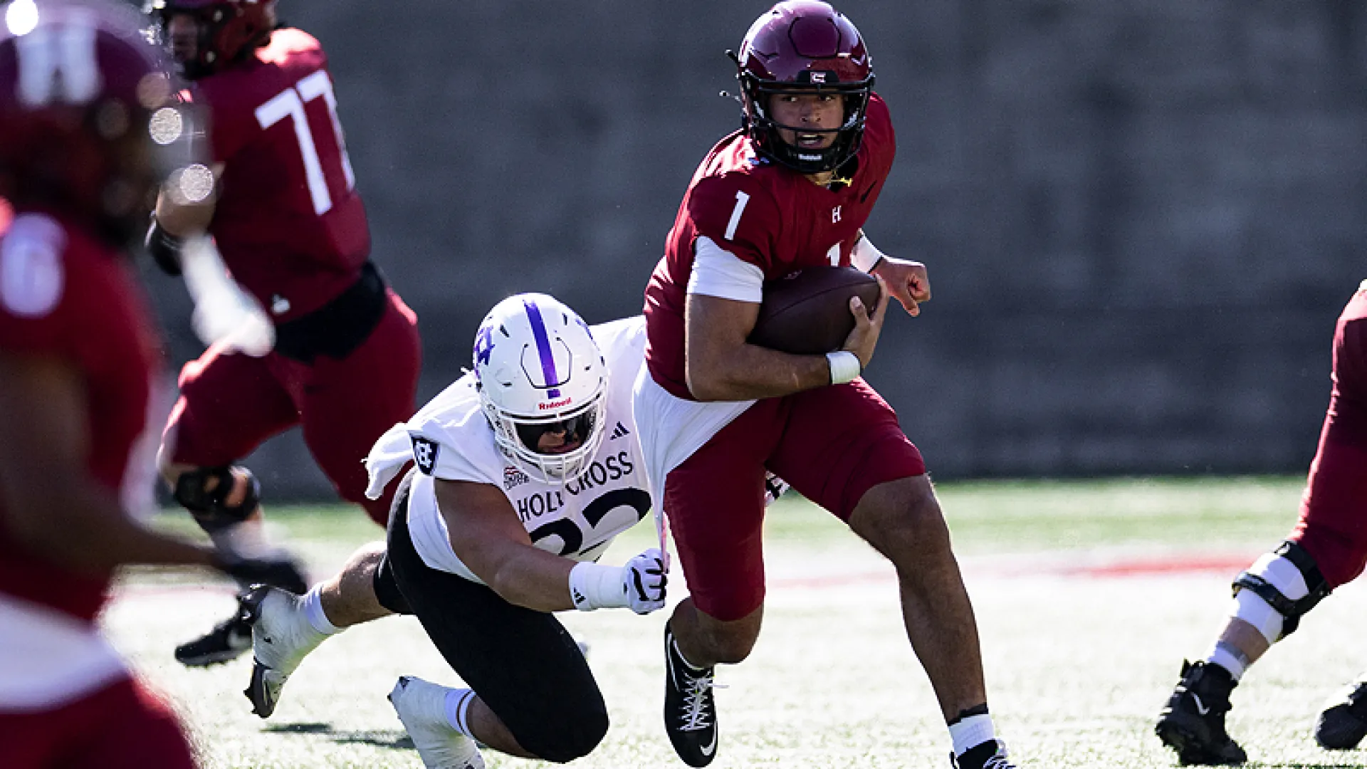 Harvard Football Harvard 35-Holy Cross 34 | Harvard Magazine