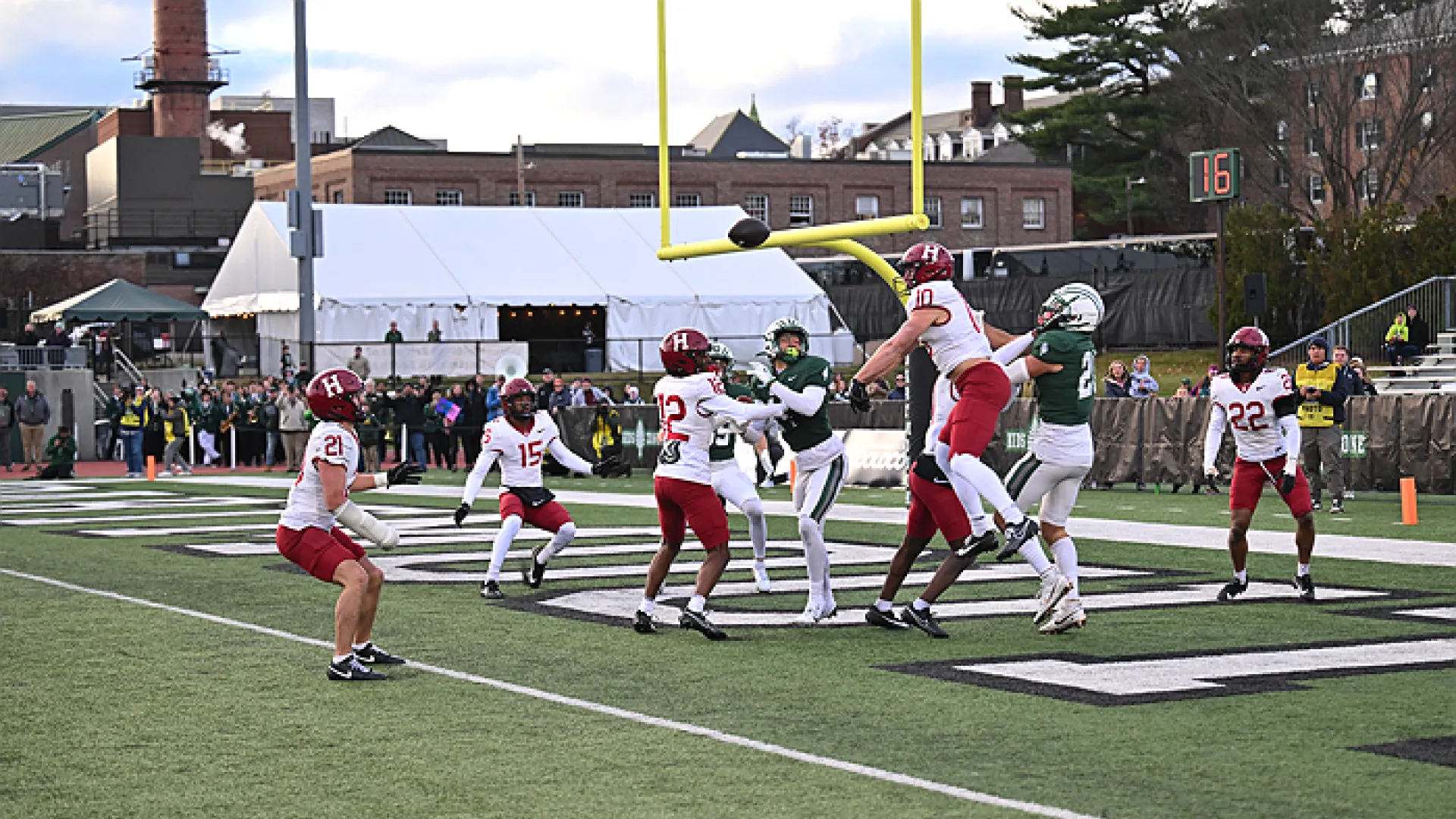 Harvard Football: Harvard 31-Dartmouth 27 | Harvard Magazine