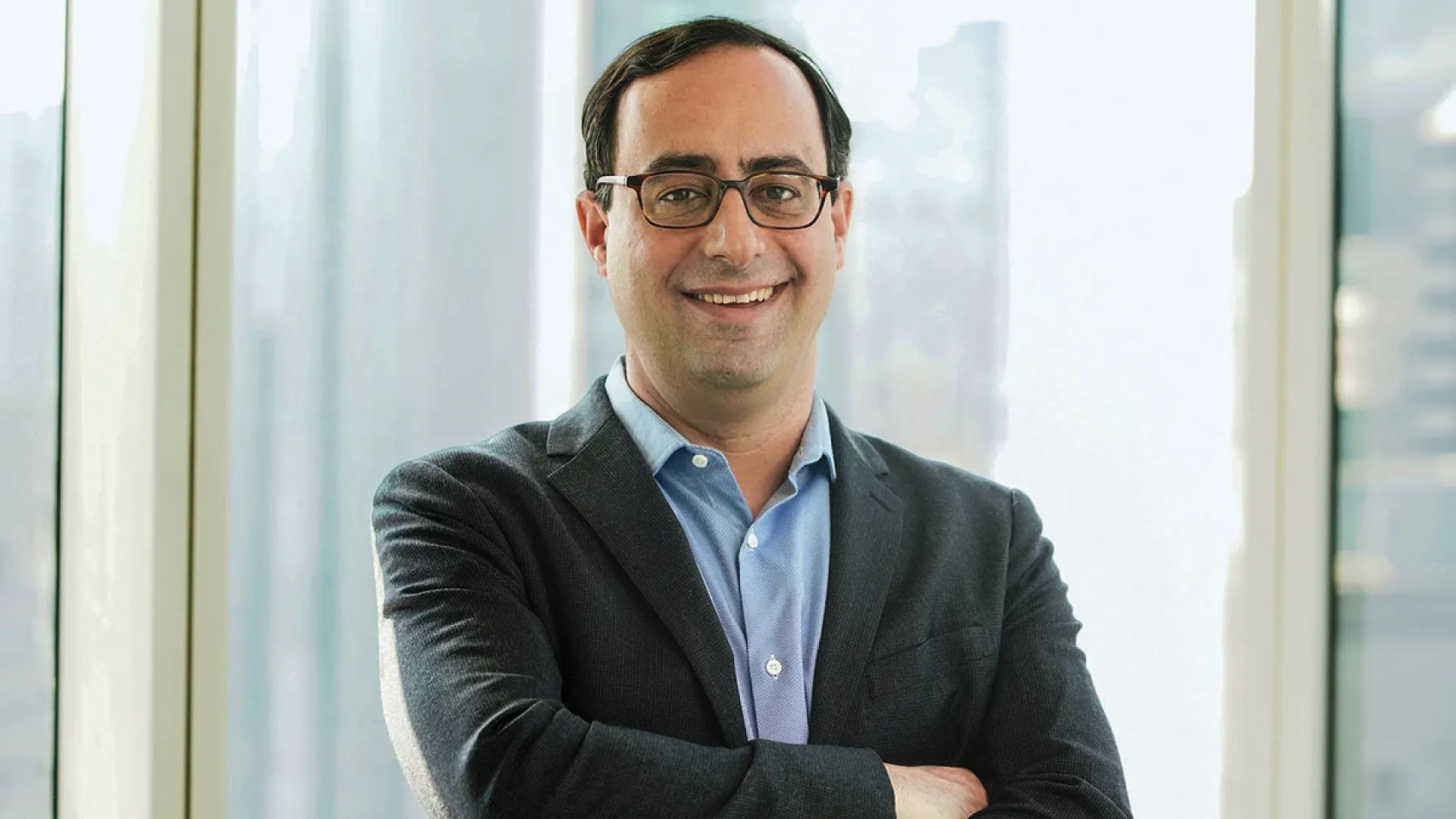 Matt Levine's Bloomberg Finance Column Makes Money Funny | Harvard Magazine