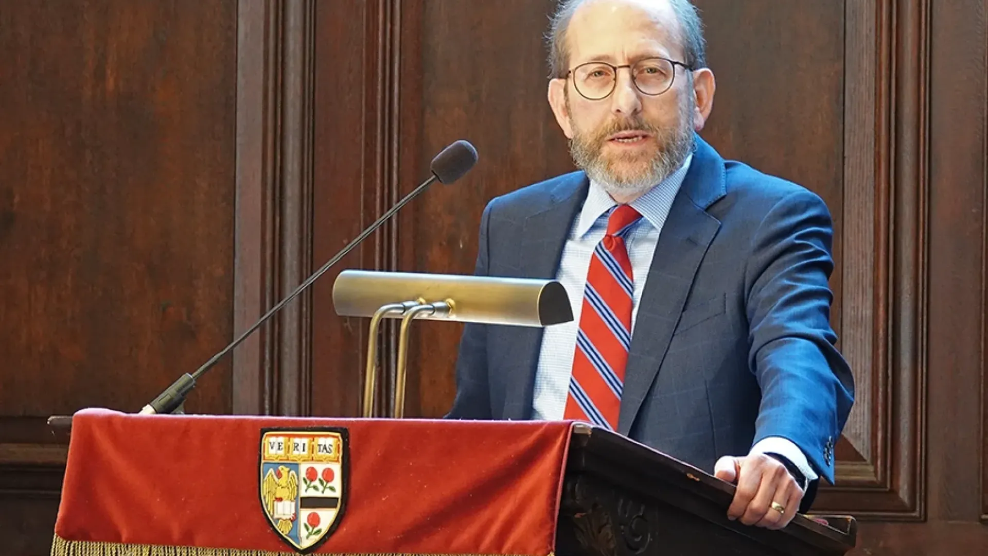 Garber to Serve as Harvard President Beyond 2027 | Harvard Magazine