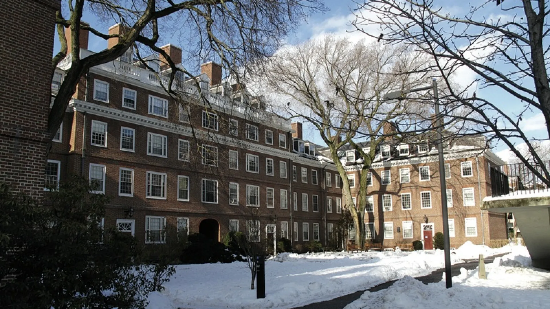 "Old Quincy" rehab a trial run for Harvard Houses' renovation | Harvard ...