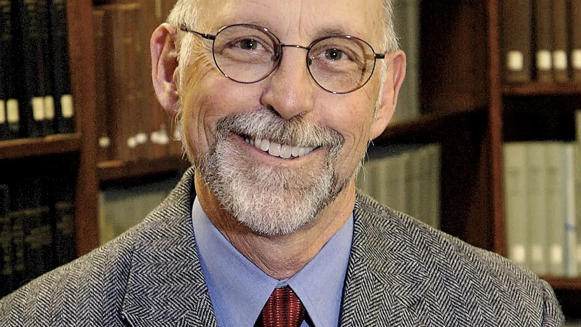 Harvard news: College dean, HarvardX, socially responsive investing ...