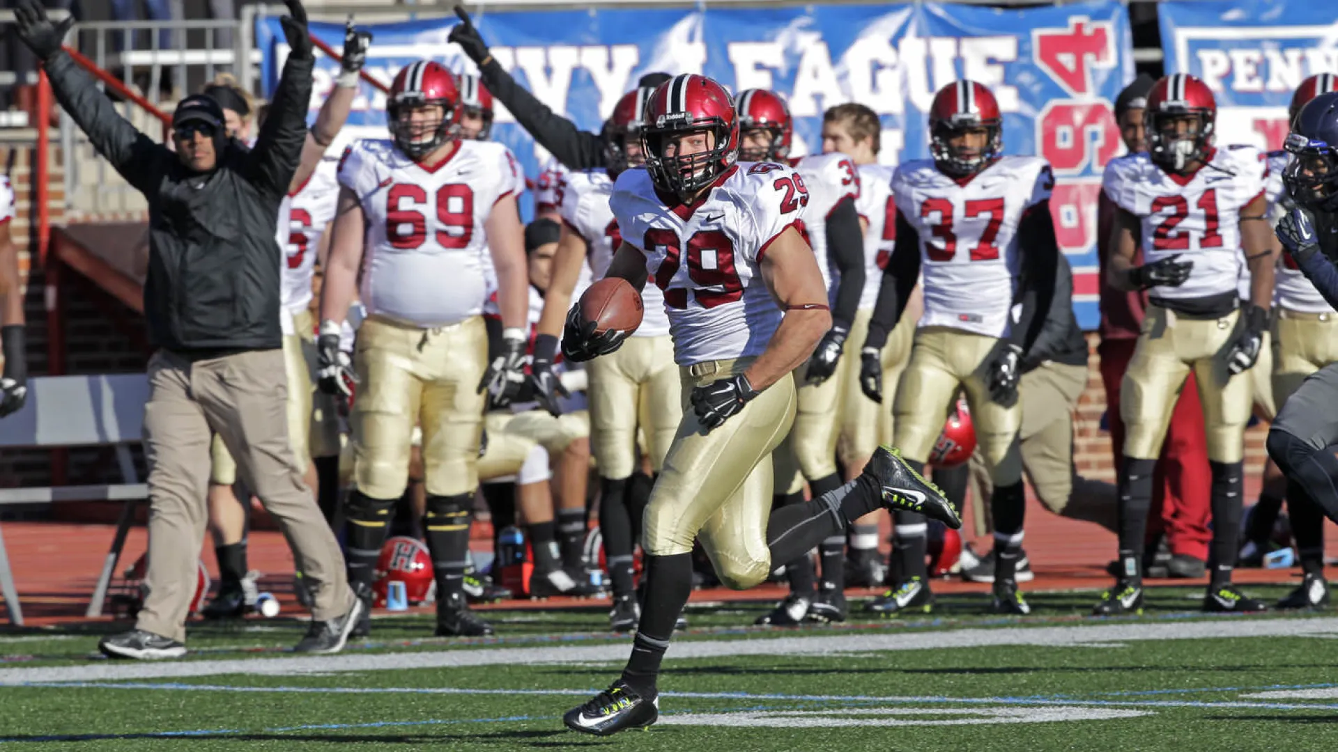 November 15, 2014: Harvard beats Penn, 34-24, in football | Harvard ...