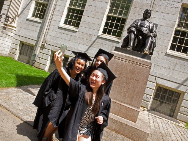 2015 Baccalaureate lauds activism | Harvard Magazine