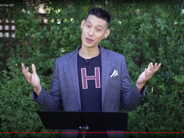 Jeremy Lin and Elizabeth Warren Highlight Class Days | Harvard Magazine