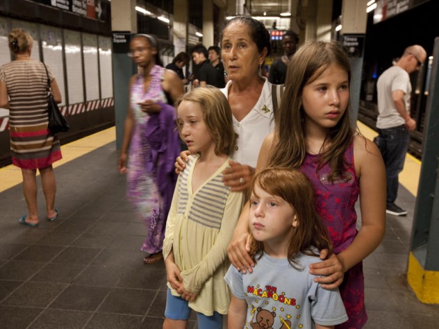 Geoffrey Biddle takes extraordinary family photographs | Harvard Magazine