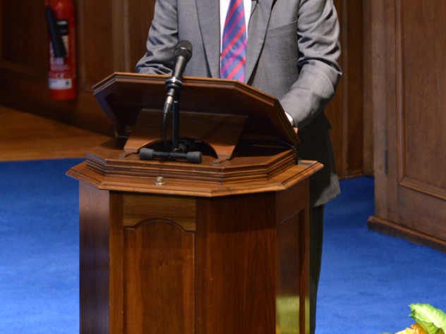 Harvard’s past president endorses online education | Harvard Magazine