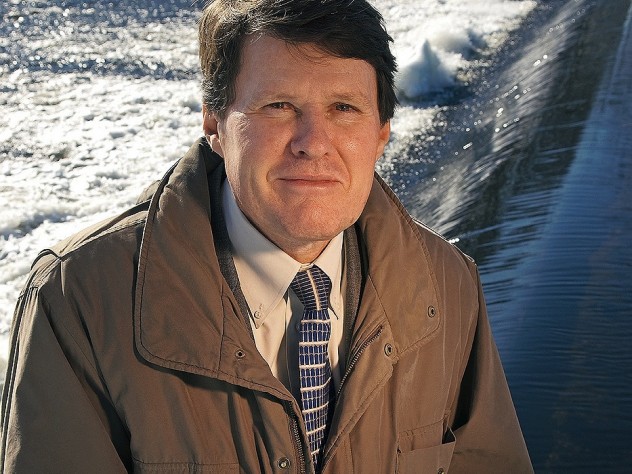 Harvard Portrait - John Briscoe | Harvard Magazine